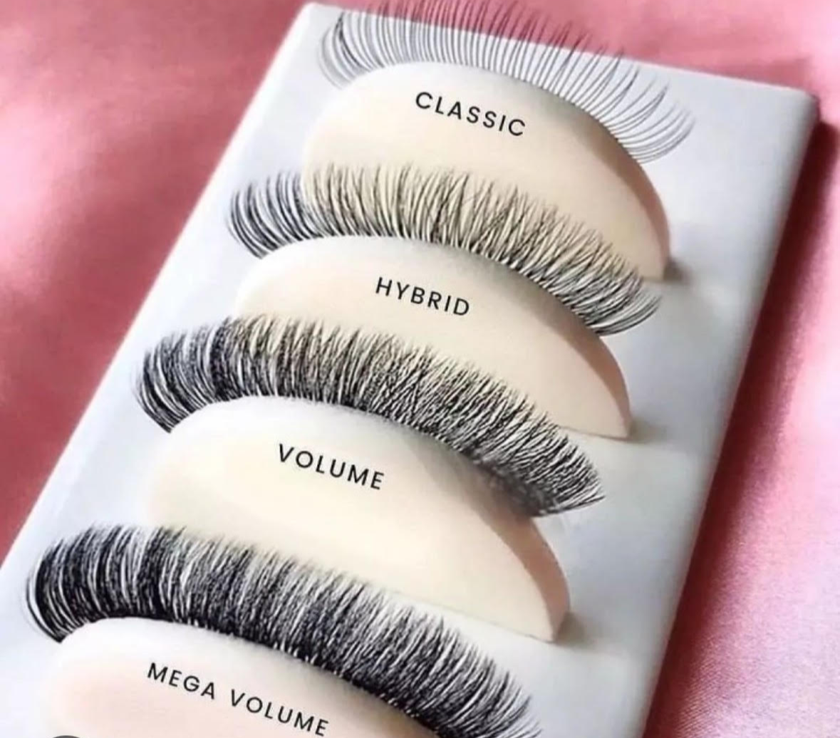 Mega Volume Eyelash Extensions – Elizabeth Sands Beauty School