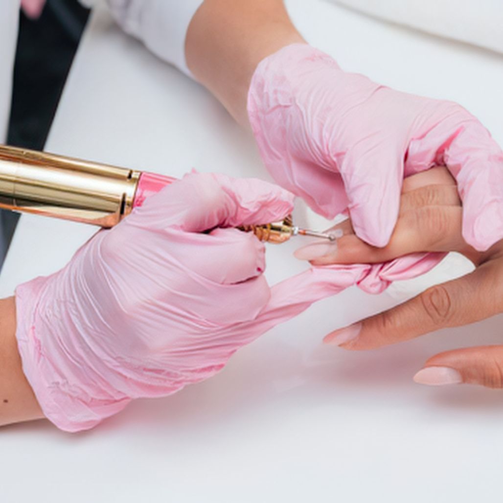 Nail Technician Courses: The Complete Guide | Elizabeth Sands ...